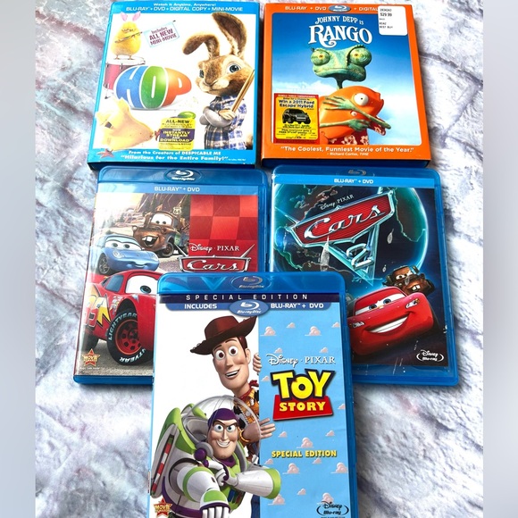 Disney | Media | 5 Disney Blu Ray Dvd Movies Disney Kids Childrens Hop ...